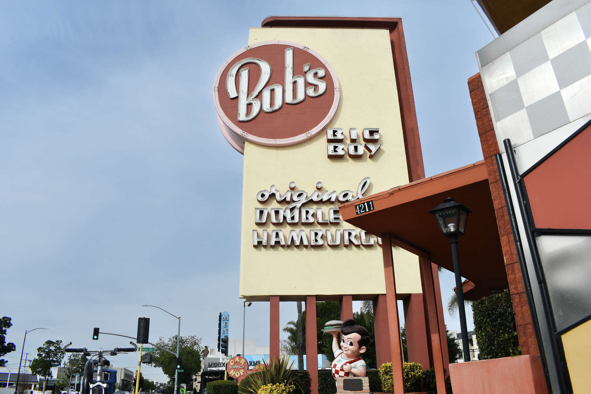 Bob’s Big Boy: Burbank’s Historic Diner and Cultural Gem